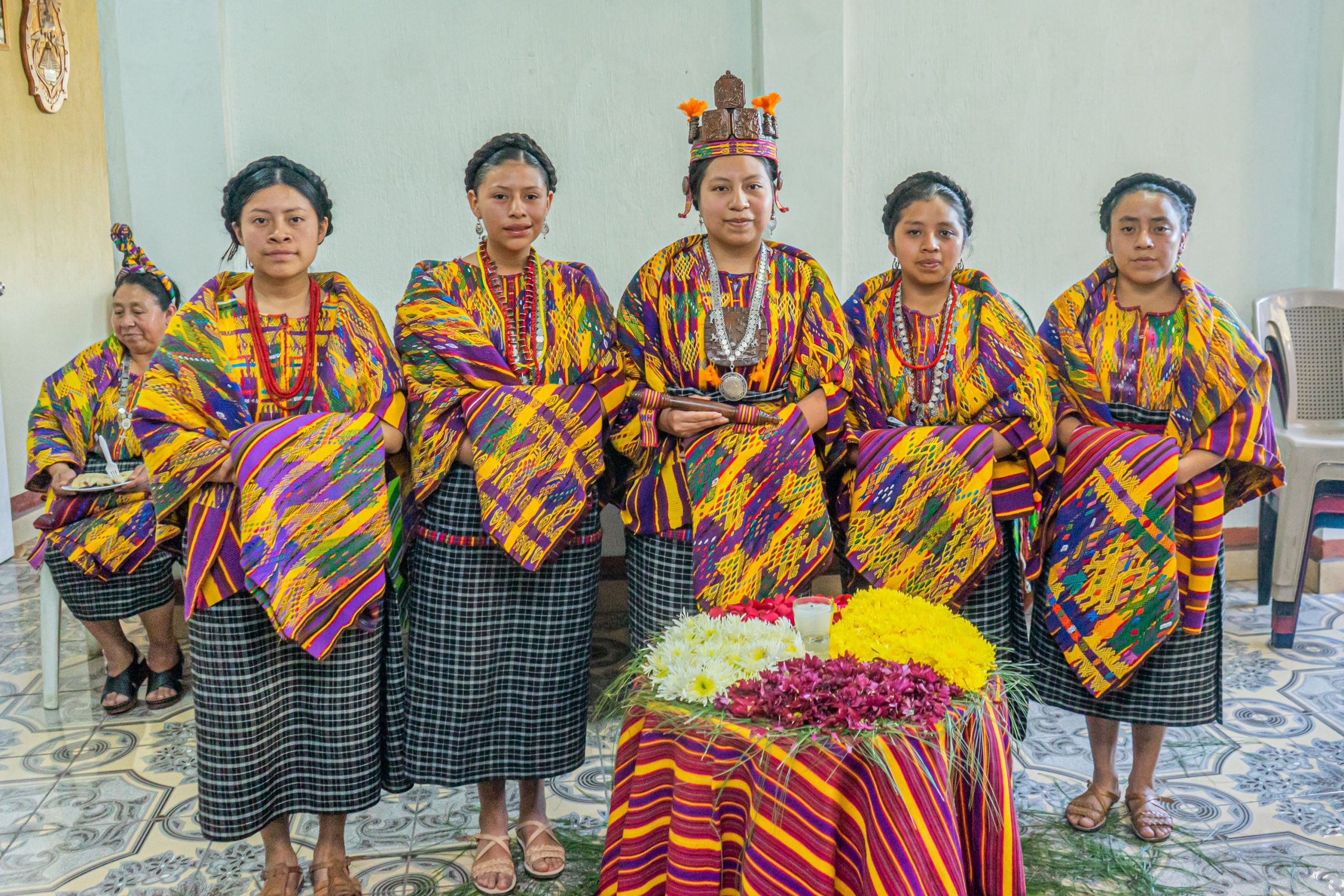 Presentan a candidatas a reina indígena de San Juan Sacatepéquez ... Presentan a candidatas a reina indígena de San Juan Sacatepéquez ...